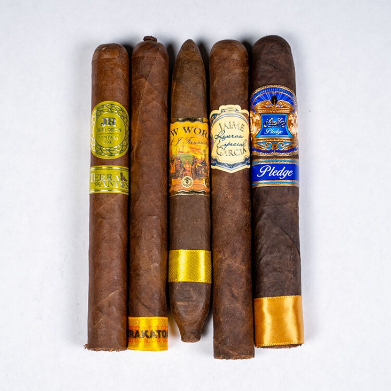 Social Media Collection Top 25 Cigars of 2023 (15-11) Cigars | Buy ...