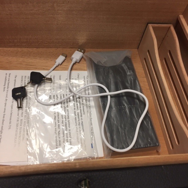 Fingerprint Biometric Lock Humidor SD1 (Imperfect) | Secure Cigar Storage
