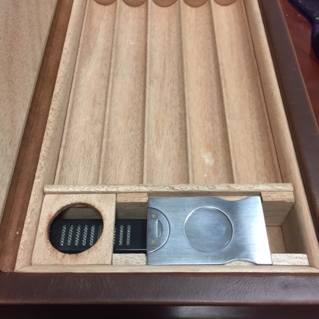 Book Shelf Humidor - The Novelist - Tuck Away your Stogie Stash