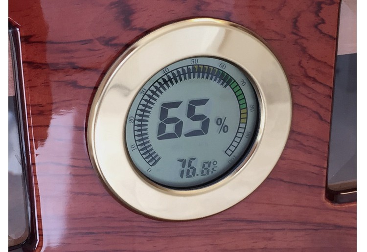 Digital Hygrometer Humidor with Beveled Glass Top